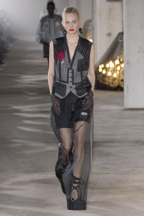 UNDERCOVER - Womenswear Spring-Summer 2024 | FHCM