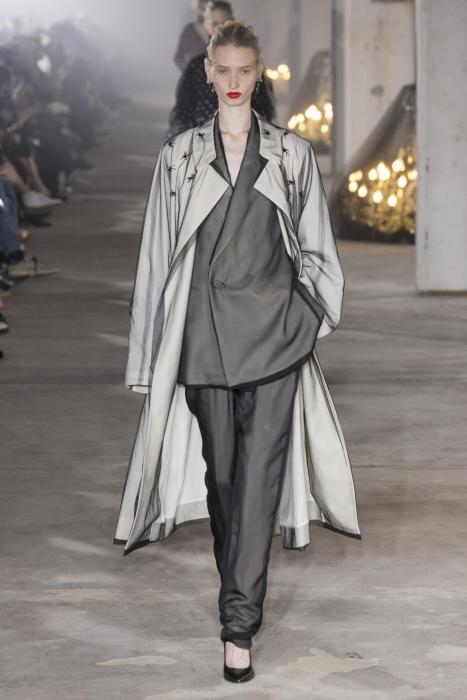 UNDERCOVER - Womenswear Spring-Summer 2024 | FHCM