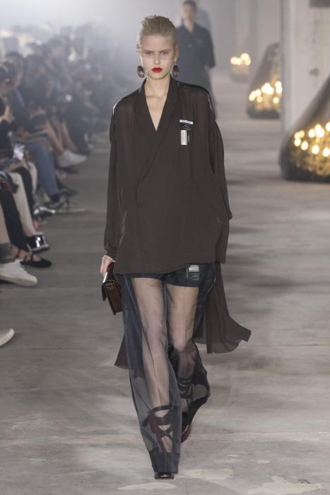 UNDERCOVER - Womenswear Spring-Summer 2024 | FHCM