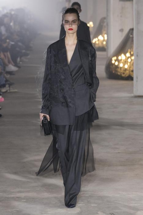 UNDERCOVER - Womenswear Spring-Summer 2024 | FHCM