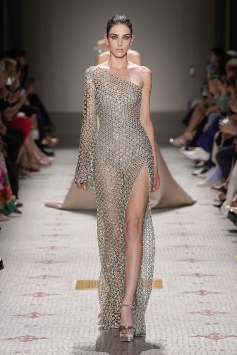 ELIE SAAB - Haute Couture Fall/Winter 2024-2025 | FHCM ELIE SAAB - Haute Couture Fall/Winter 2024-2025 | FHCM